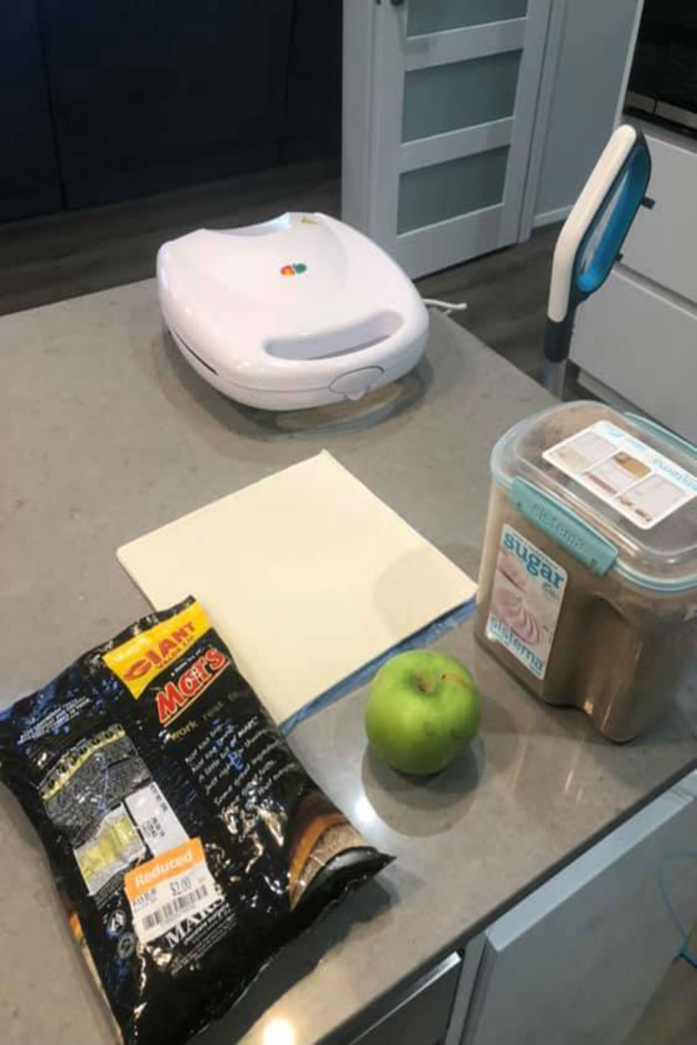 Mars Bar Pie recipe: How to make Mars Bar Pies in your Kmart Pie Maker ...