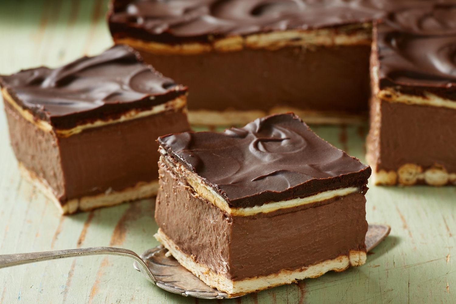 Double Choc Vanilla Slice Recipe | New Idea
