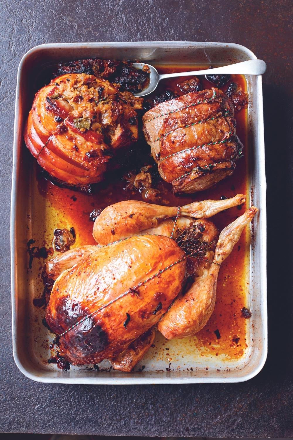 Jamie Oliver's secret to the perfect mixed roast for Christmas | New Idea