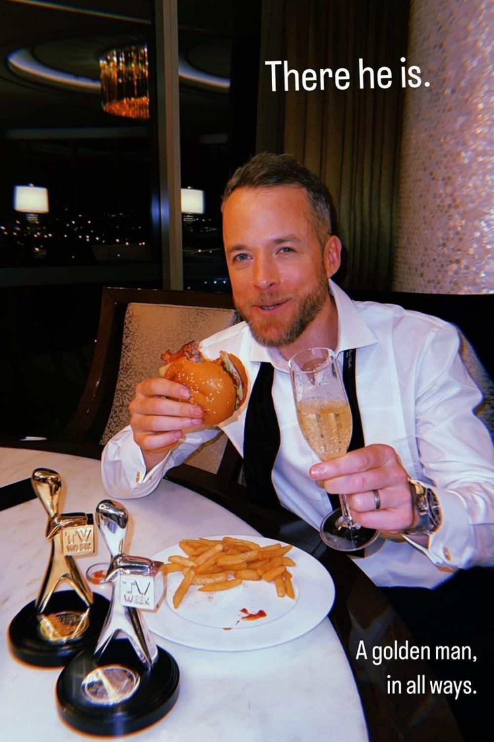 Hamish Blake wins the 2022 TV WEEK Gold Logie Award and his wife Zoe ...