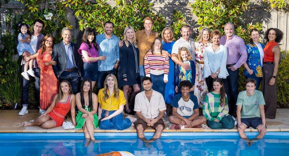 Neighbours: Neighbours is back! Everything we know about the revival so ...