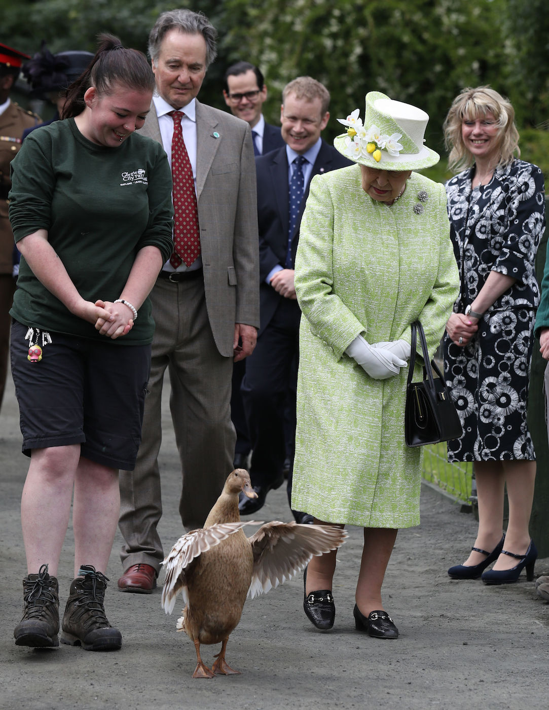 The Queen makes a new 'mischievous' friend | New Idea