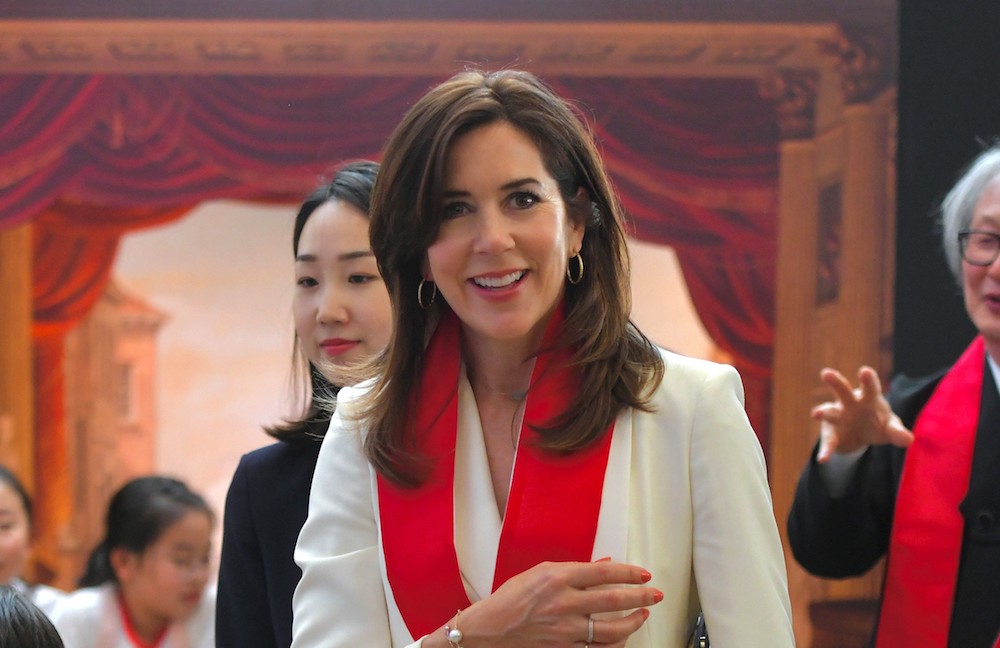 Princess Mary looks great in daring pantsuit | New Idea