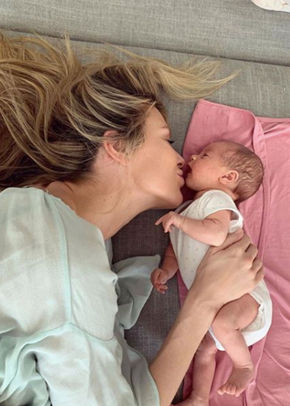 Jennifer Hawkins shares adorable video of daughter Frankie | New Idea