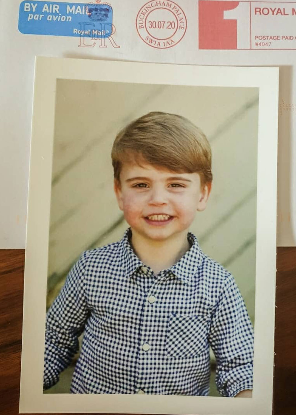 Prince Louis looks just like his brother George in new photo! | New Idea